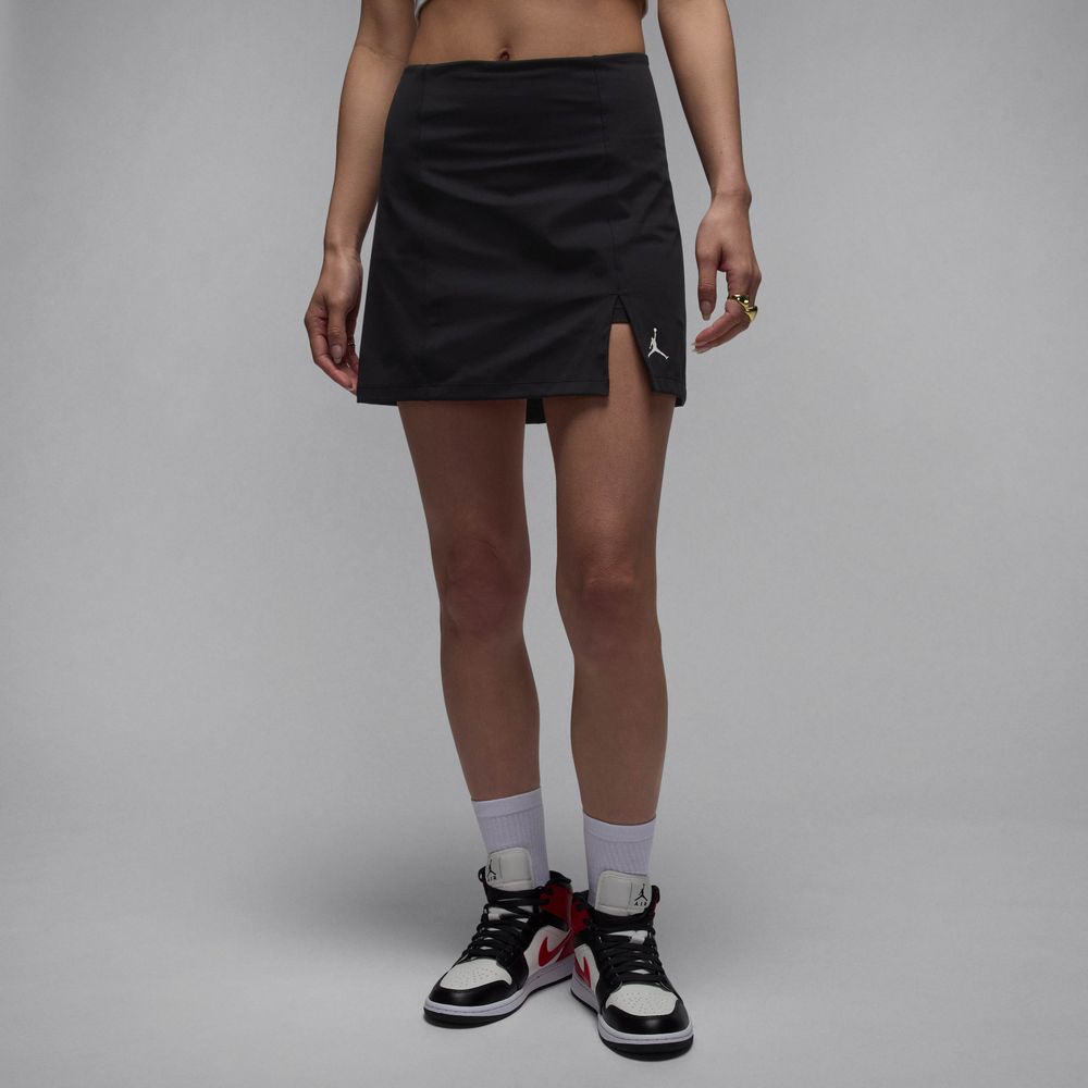 Ropa Jordan para Mujer: Prendas Icónicas con Diseño Exclusivo | Nike AR